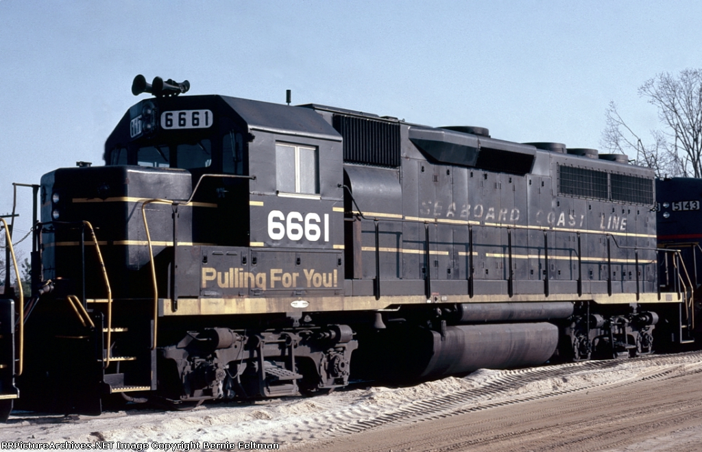 Seaboard System GP40 #6661, out of the group of former Atlantic Coast Line GP40's built in 1966,